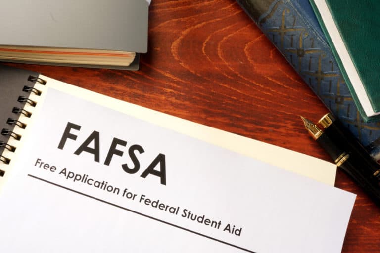 7 FAFSA Tips to Make Completing Your FAFSA Quick and Easy - Get Smart Soon