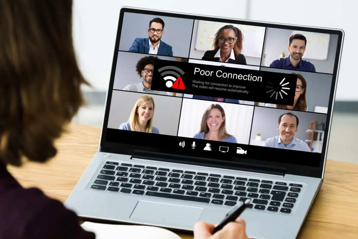 Camera On or Off? Is It Rude Not to Show Your Face on Zoom? - Get Smart ...